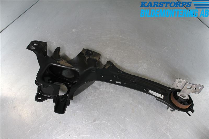 31476185 : Draagarm achter en Asschenkel / Wielnaaf achter - Autoparts24