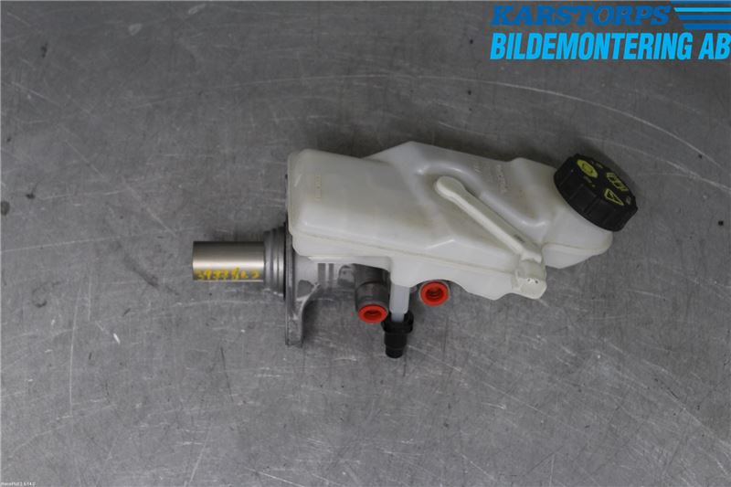 36002135 : Hoofdremcilinder - Autoparts24