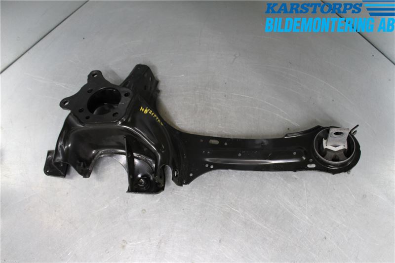 31476185 : Draagarm achter en Asschenkel / Wielnaaf achter - Autoparts24