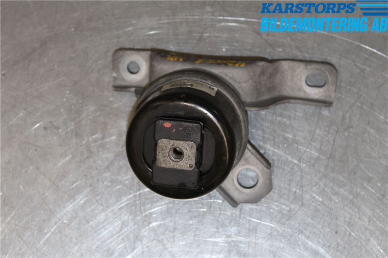 31330135 : motorophæng / motorfæste og Motorophæng - Autoparts24