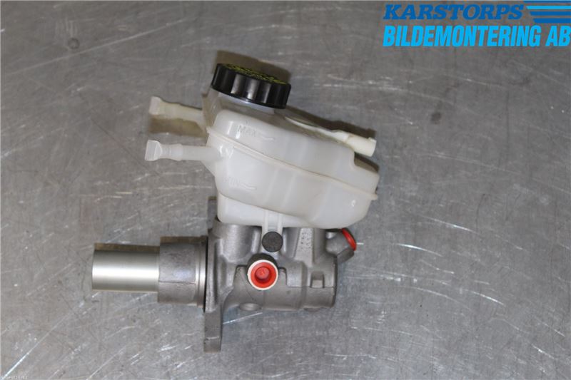 A2134300000 : Hoofdremcilinder - Autoparts24