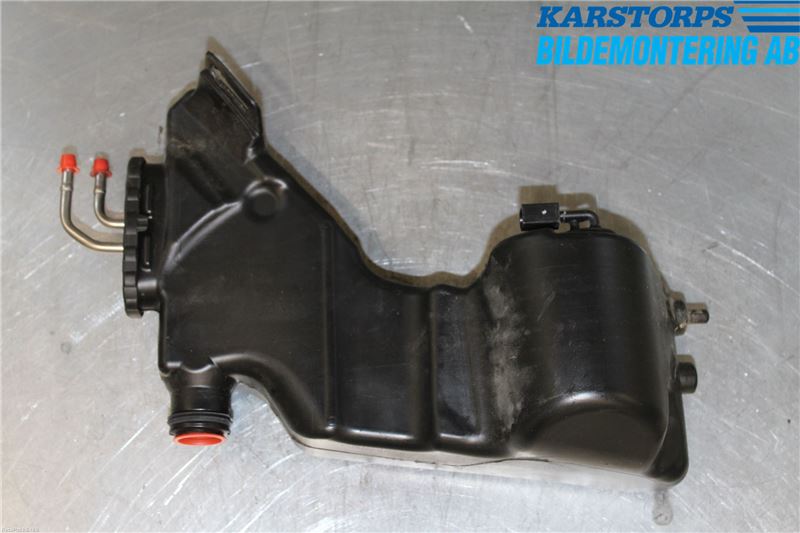 A2058690220: Ruitensproeier pomp / motor, Ruitensproeier reservoir ...