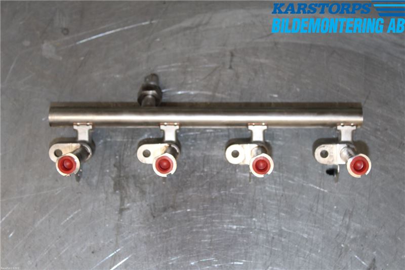 31410835 : Dyserør og Rail bro / indsprøjtningsdyserør - Autoparts24