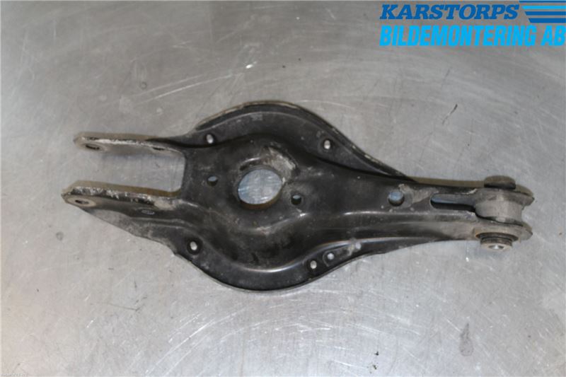 33326867540 : Draagarm achter en Asschenkel / Wielnaaf achter - Autoparts24