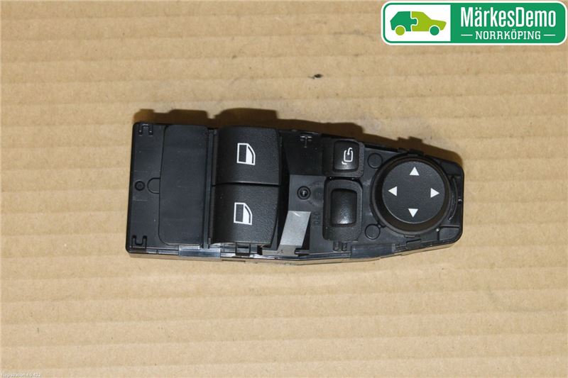 BMW i3 fensterheizungsschalter gebraucht kaufen | Autoparts24