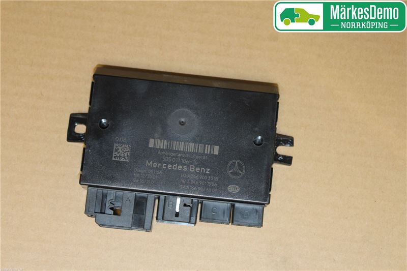 Brugt Mercedes-Benz CLA - styreenhed - anhængertræk | Autoparts24