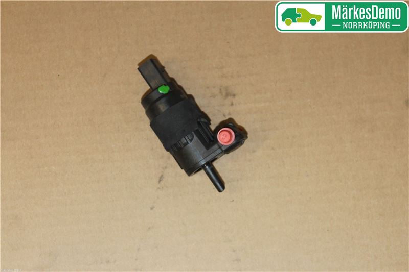 8K9955647 : Sprinklermotor og Sprinklerbeholder - Autoparts24