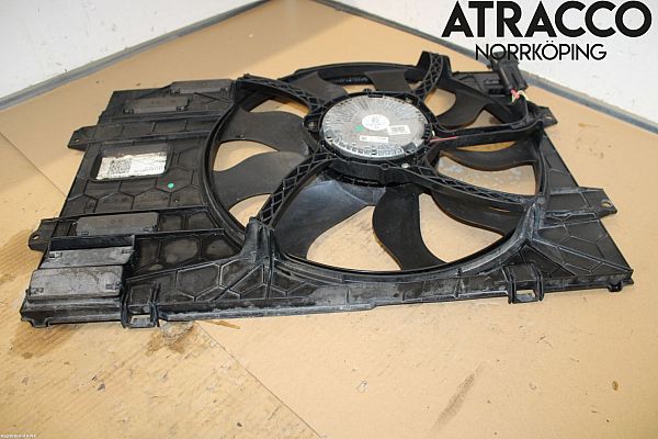 7E0-121-205-J : Kølerblæser el - Autoparts24