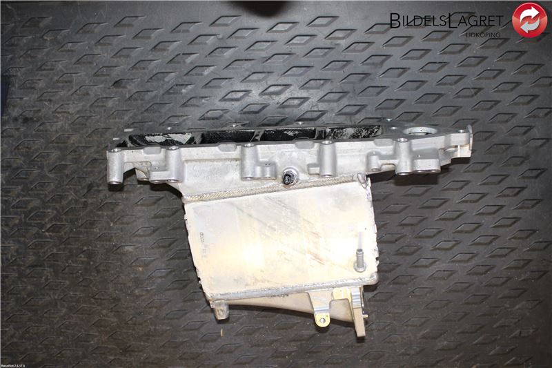 04L-129-711-E : Inlaatspruitstuk en verwarmingselement - Autoparts24
