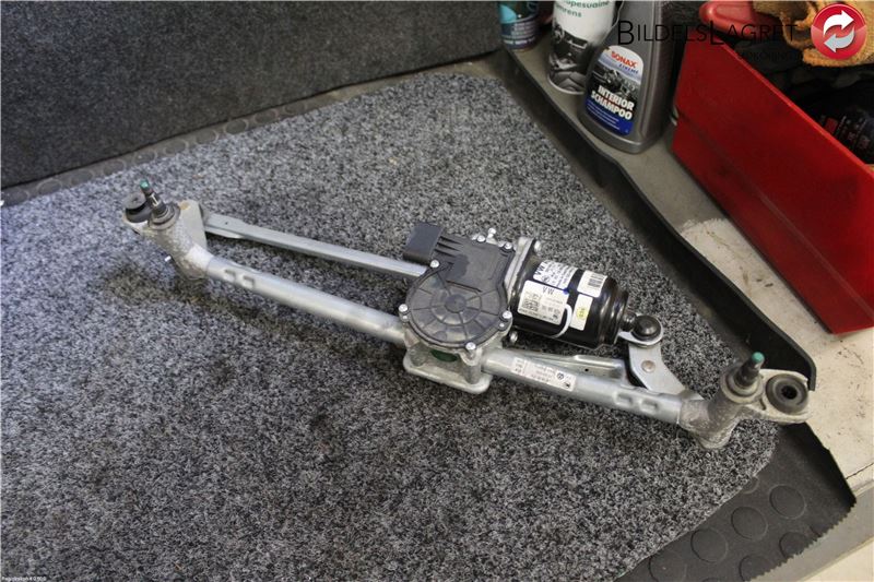 2G1955113 : Ruitenwisser motor voor en Ruitenwisser Mechaniek - Autoparts24