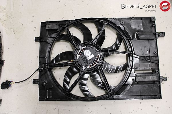 5WA-121-205 : Kølerblæser el og Kølerkappe - Autoparts24