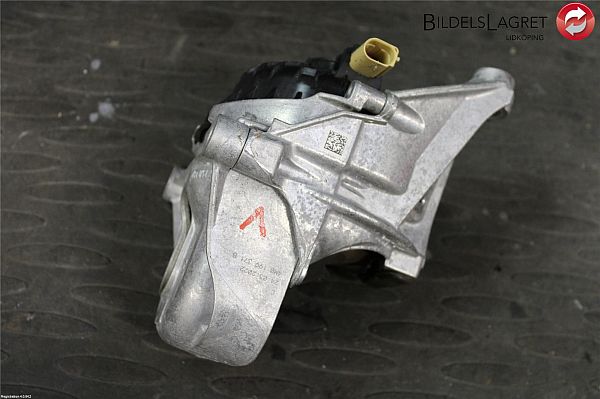 4M0199371B : motorophæng / motorfæste og Motorophæng - Autoparts24
