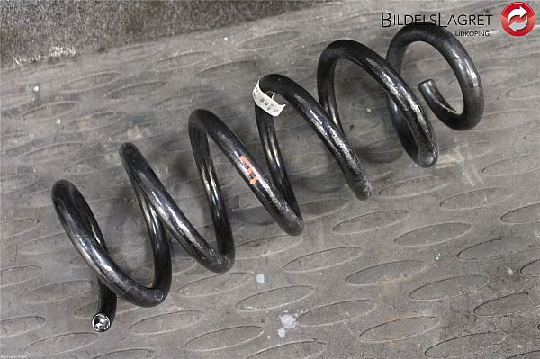 8W0411105KG : Voorveren, links en rechts en Veerpoot voor - Autoparts24