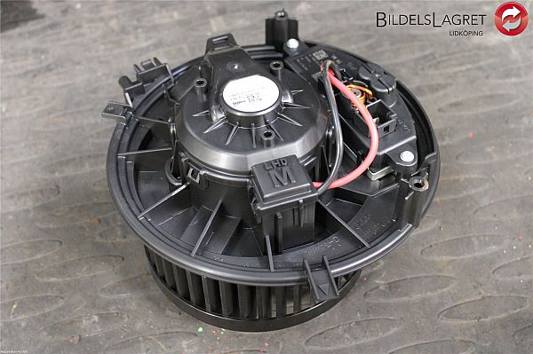 5WB819021 : Blæsermodstand / Varmeblæser - Autoparts24