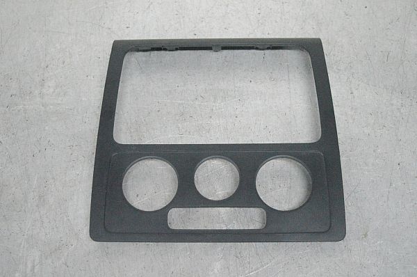 VW Caddy - Frontpaneel radio Caddy | Autoparts24