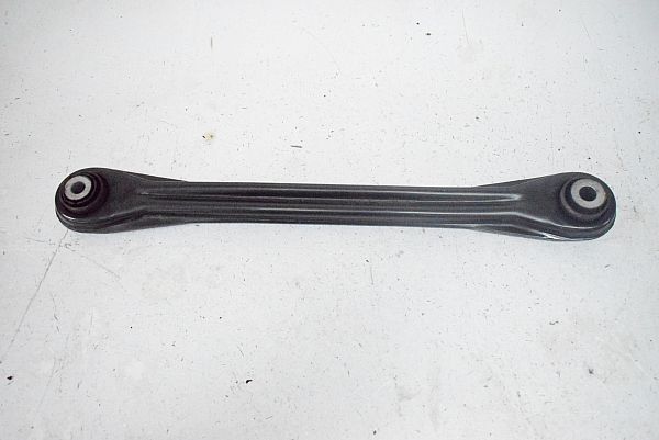 7L0501531B : Bærearm bag - Autoparts24