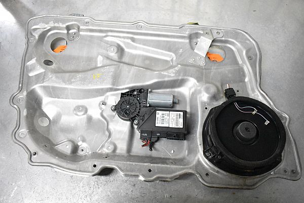 4E0837849B : Fensterhebermotor und Fensterheber - Autoparts24