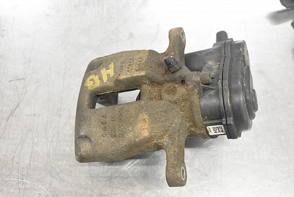 8K0615404E : Remklauw, rechtsachter en Remklauw, rechtsvoor - Autoparts24