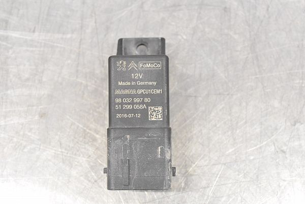 51299058A : Relais voorgloeien en Gloeispiraal - Autoparts24