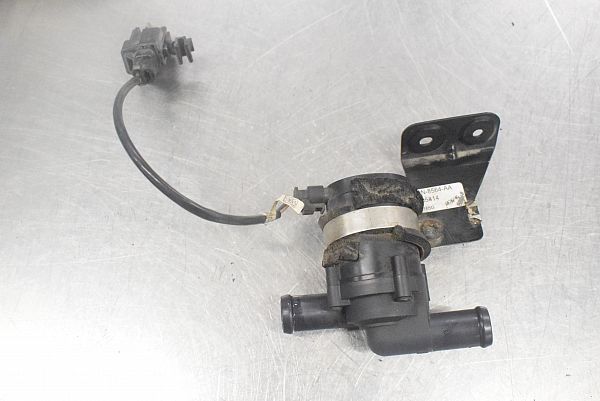 9017985A : Vandpumpe og Cirkulationspumpe - Autoparts24