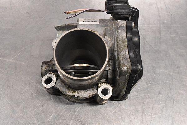 Nissan Nv400 - Gasklephuis Nv400 | Autoparts24