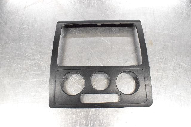 VW Caddy - Frontpaneel radio Caddy | Autoparts24