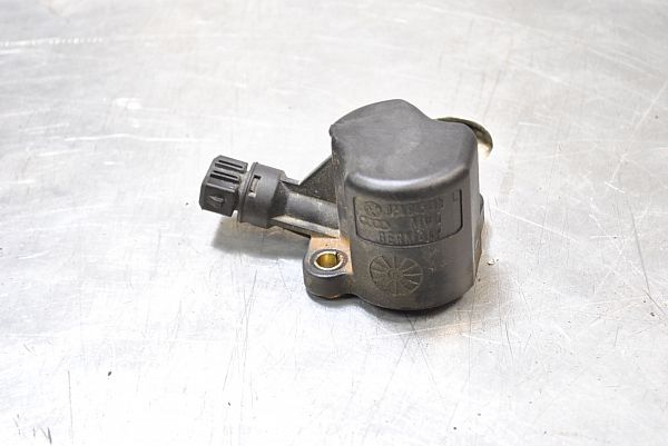 VW Bremslichtkontakt gebraucht kaufen | Autoparts24