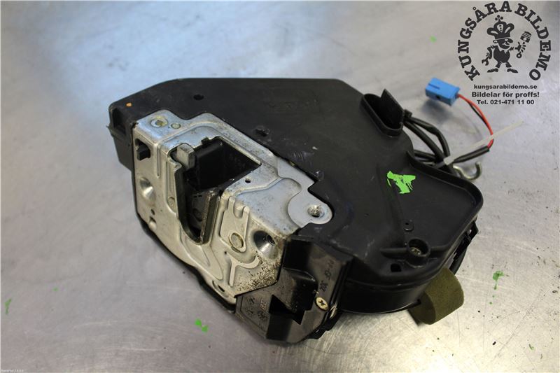 211-730-0535 : Zentralverriegelung und Türschloss - Autoparts24