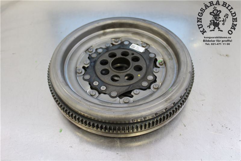 04L-105-266-AG : Svinghjul -automatic - Autoparts24