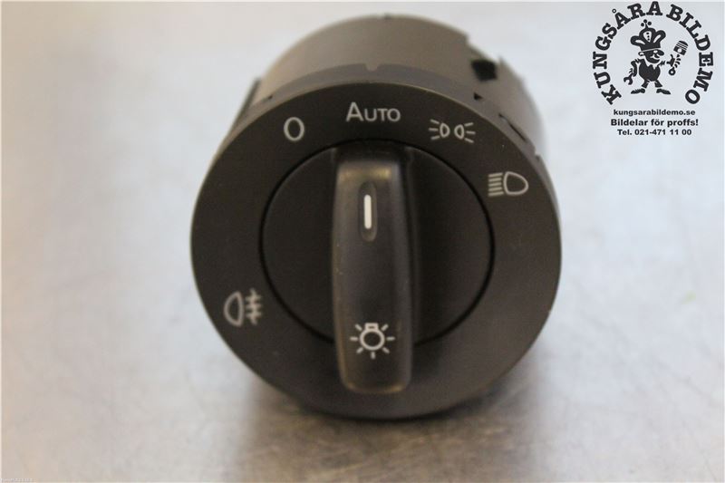 1K0-941-431-BK : Lyskontakt - Autoparts24