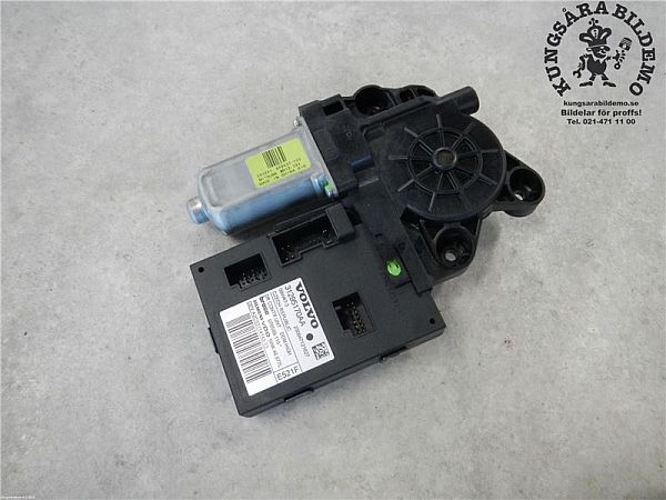 979039100 : Portierruitmotor - Autoparts24