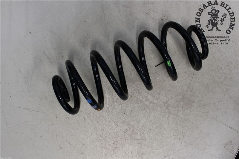 8K0-411-105-CN: Voorveren, links en rechts, Achterveren, Veerpoot voor ...