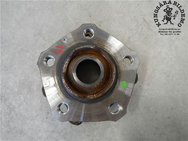 8W0-407-607-A : Radnabe hinten und Radnabe vorn links und rechts gleich ...