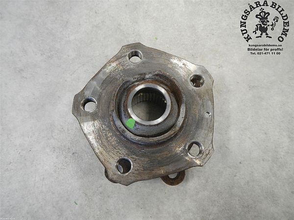 8W0-407-607-A : Radnabe hinten und Radnabe vorn links und rechts gleich ...