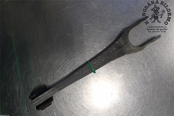 997-341-043-02 : Bærearm forrest nederst - Autoparts24