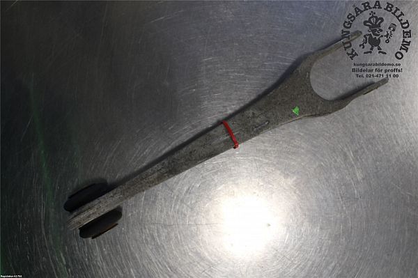 99734104302 : Bærearm forrest nederst - Autoparts24