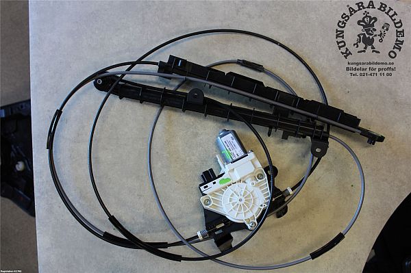 Audi Q7 - Hoedenplank Q7 | Autoparts24