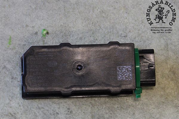 5WA962133D: Relæ - diverse, Antenne, Styreenhed nøgleløs system, Føler ...