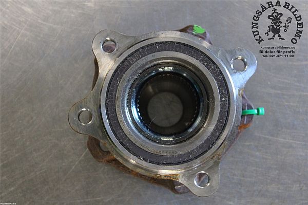 8W0407625H : Radnabe vorn links und rechts gleich und Radnabe hinten ...