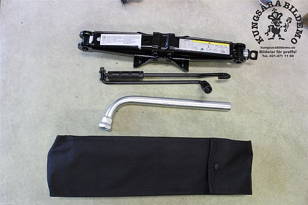 5Q0011221 : Wagenheber und Bordwerkzeug - Autoparts24