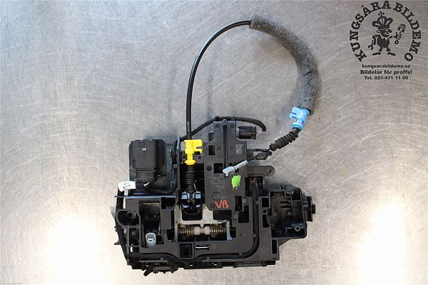 Porsche Taycan Handgriff aussen gebraucht kaufen | Autoparts24