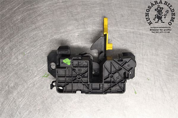 Mercedes-Benz A-class - Motorkap slot Aclass | Autoparts24
