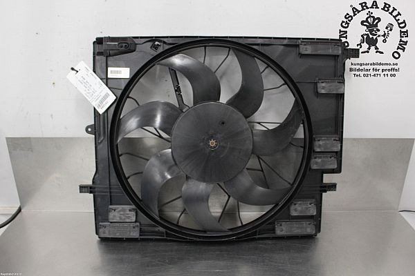 32249743 : Kühlergebläse elektrisch und Heizungsgebläse - Autoparts24