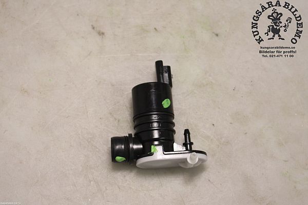 MQ001344 : moteur de réservoir d'eau essuie glace - Autoparts24