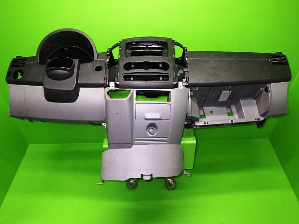 Mercedes-Benz Sprinter - Dashboard Sprinter | Autoparts24