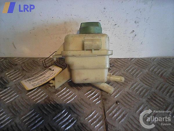 VW Servobehälter gebraucht kaufen | Autoparts24